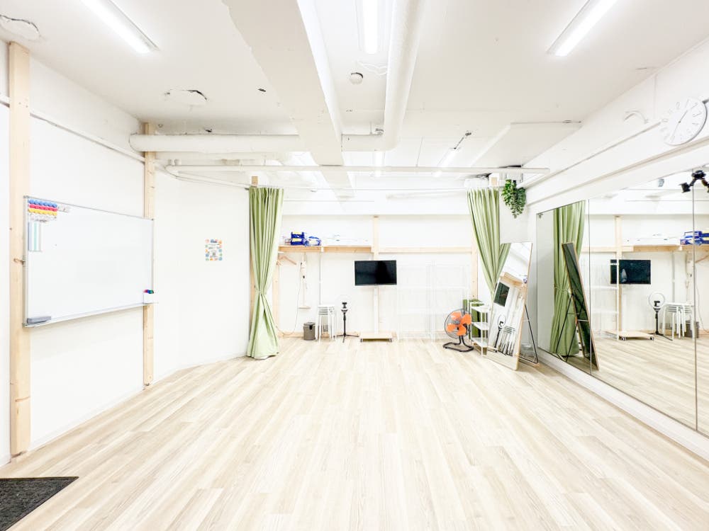 【ダンスOK❗️リニューアルオープン🎉】30㎡の広々空間|石川町駅3分✨大型鏡設置|全備品無料|単発も定期利用も大歓迎🌟の写真3