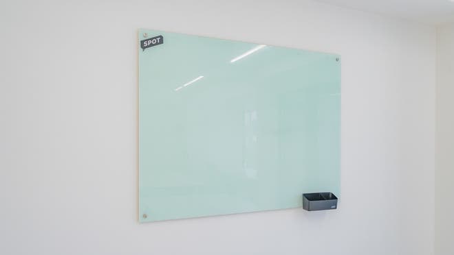 【渋谷駅C1出口徒歩1分】渋谷警察署に近接。白で統一した1日利用のデザイナーズオフィス。高速wifi完備。の写真8