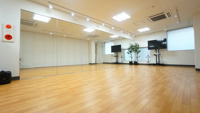 <天六ダンススタジオRe:>天神橋筋六丁目駅徒歩2分🚃大型鏡💃ヨガマット🧘♀️Wi-Fi🛜ダンス/撮影/レッスンの写真4