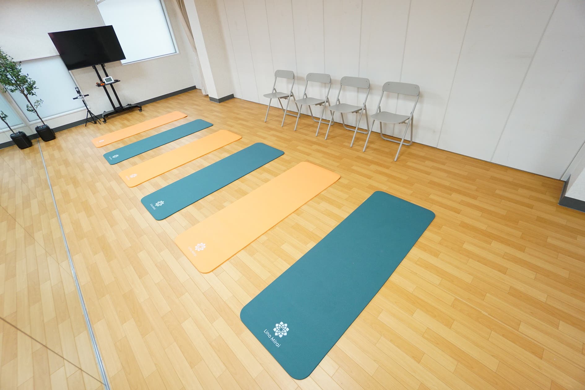 ＜天六ダンススタジオRe:＞天神橋筋六丁目駅徒歩2分🚃大型鏡💃ヨガマット🧘‍♀️Wi-Fi🛜ダンス/撮影/レッスンの写真7