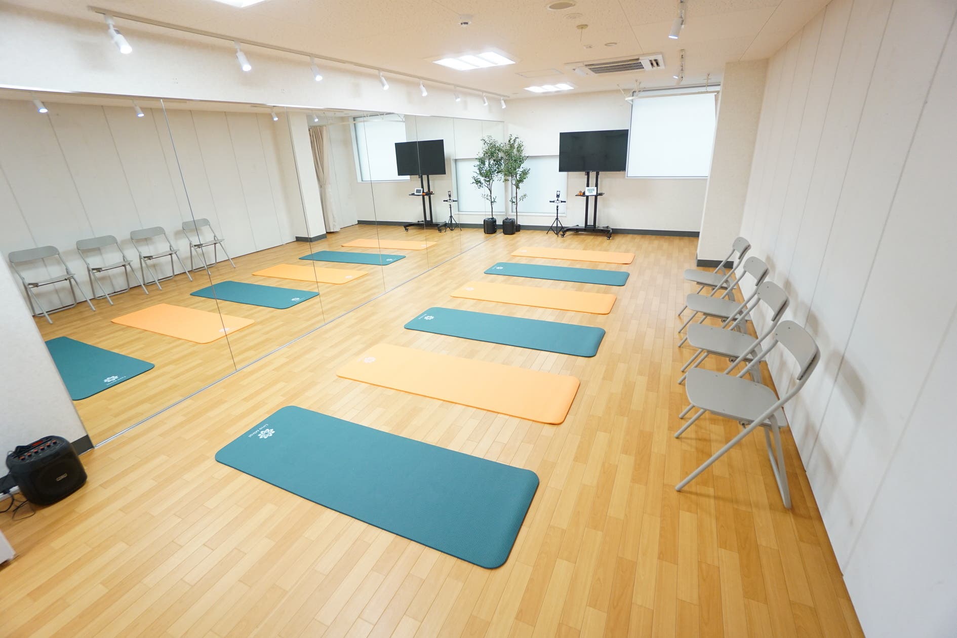 ＜天六ダンススタジオRe:＞天神橋筋六丁目駅徒歩2分🚃大型鏡💃ヨガマット🧘‍♀️Wi-Fi🛜ダンス/撮影/レッスンの写真8