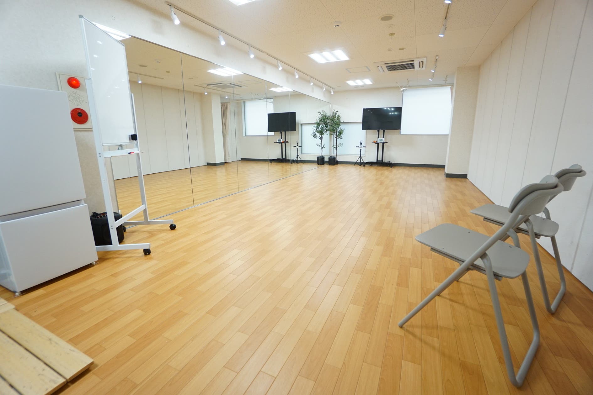 ＜天六ダンススタジオRe:＞天神橋筋六丁目駅徒歩2分🚃大型鏡💃ヨガマット🧘‍♀️Wi-Fi🛜ダンス/撮影/レッスンの写真10