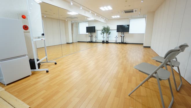 <天六ダンススタジオRe:>天神橋筋六丁目駅徒歩2分🚃大型鏡💃ヨガマット🧘♀️Wi-Fi🛜ダンス/撮影/レッスンの写真10