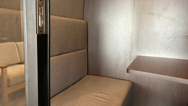 【1名個室ブースBooth.A】池袋駅徒歩1分/受付スタッフ常駐で安心サポート◎/電源Wi-Fiフリードリンク/Web会議の写真7