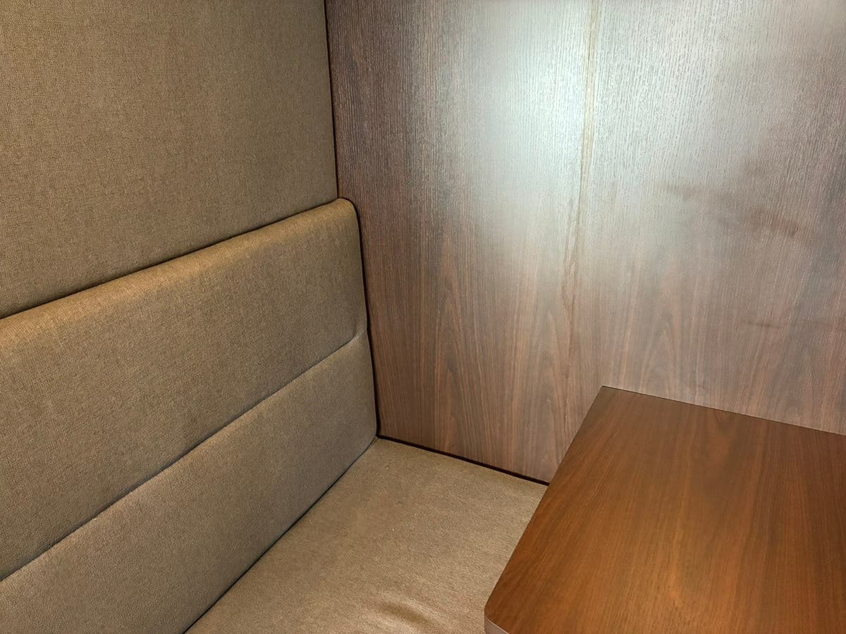 【1名個室ブースBooth.A】池袋駅徒歩1分/受付スタッフ常駐で安心サポート◎/電源Wi-Fiフリードリンク/Web会議の写真8