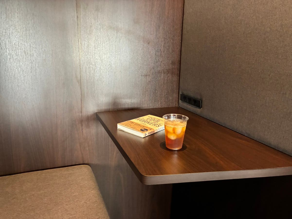 【1名個室ブースBooth.A】池袋駅徒歩1分/受付スタッフ常駐で安心サポート◎/電源Wi-Fiフリードリンク/Web会議の写真12