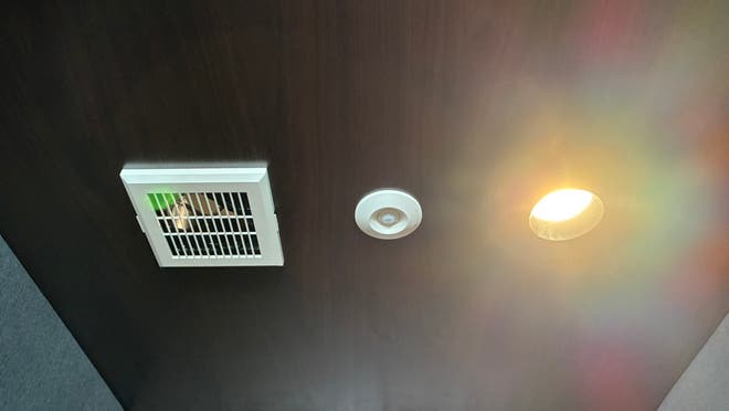 【1名個室ブースBooth.B】池袋駅徒歩1分/受付スタッフ常駐で安心サポート◎/電源Wi-Fiフリードリンク/Web会議の写真9