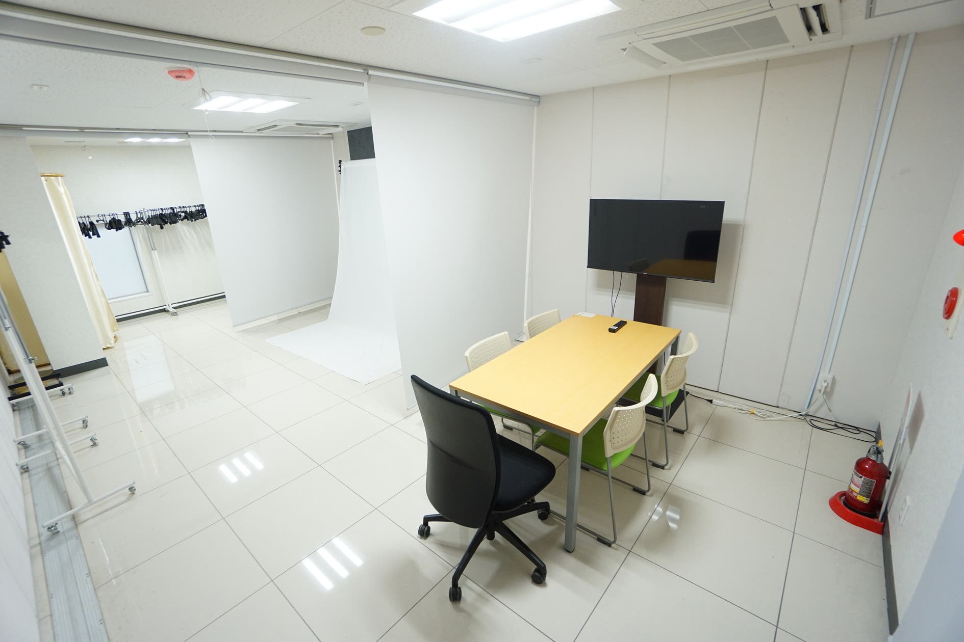 ＜天六撮影スタジオRe:＞OPEN SALE中🎊天神橋筋六丁目駅徒歩2分🚃光回線Wi-Fi🛜更衣室👗撮影/ポートレートの写真5