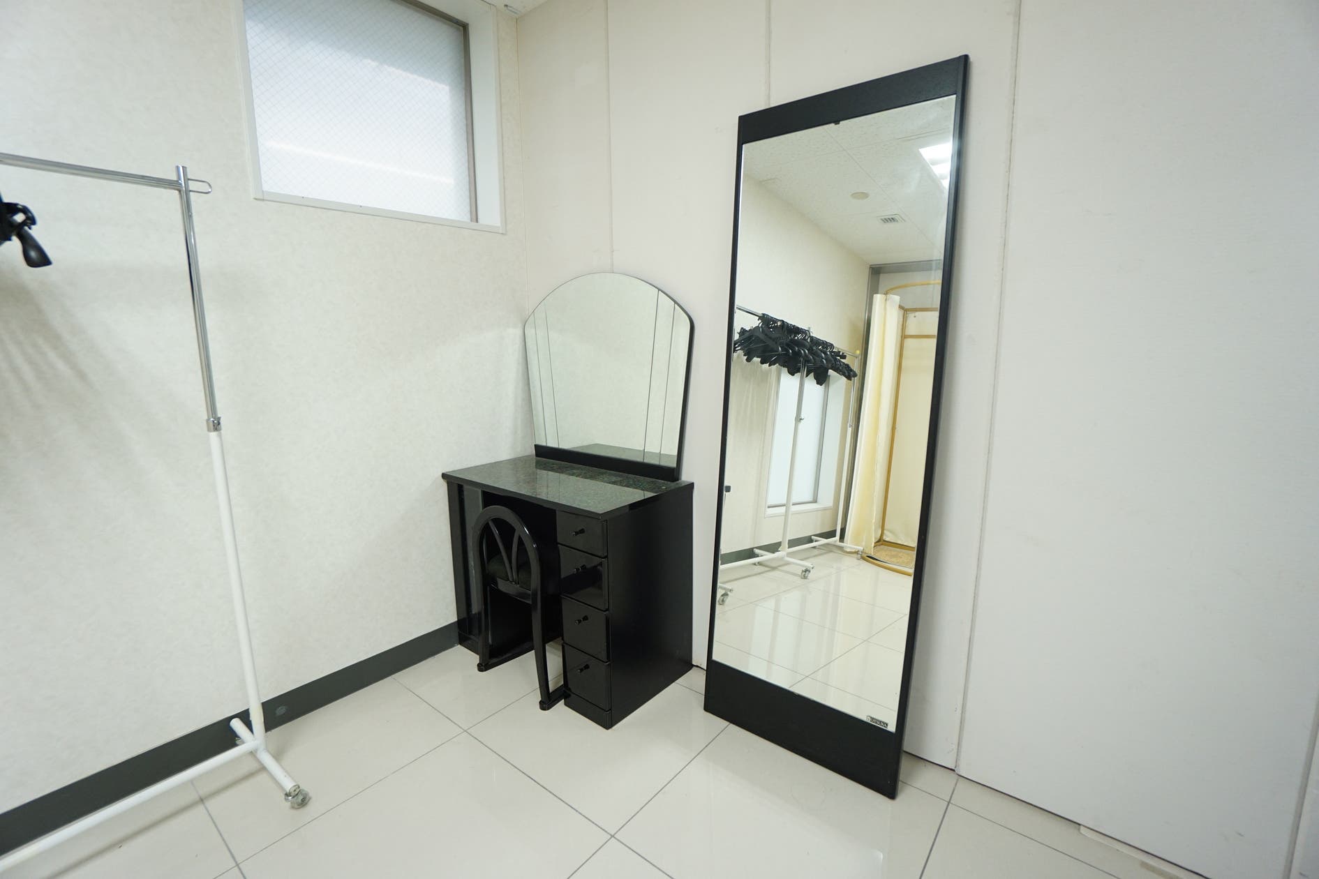 ＜天六撮影スタジオRe:＞OPEN SALE中🎊天神橋筋六丁目駅徒歩2分🚃光回線Wi-Fi🛜更衣室👗撮影/ポートレートの写真7