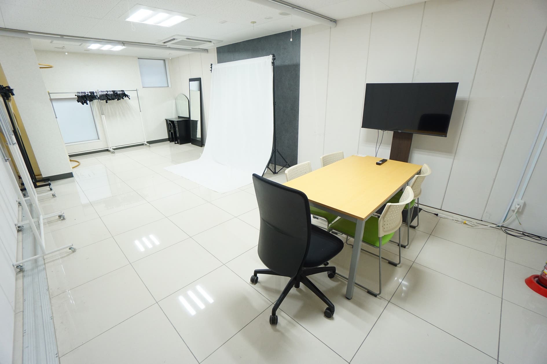 ＜天六撮影スタジオRe:＞OPEN SALE中🎊天神橋筋六丁目駅徒歩2分🚃光回線Wi-Fi🛜更衣室👗撮影/ポートレートの写真1