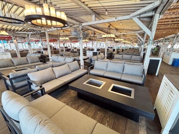 シャンデリアゾーン１ブロック利用（〜９名まで）の写真1