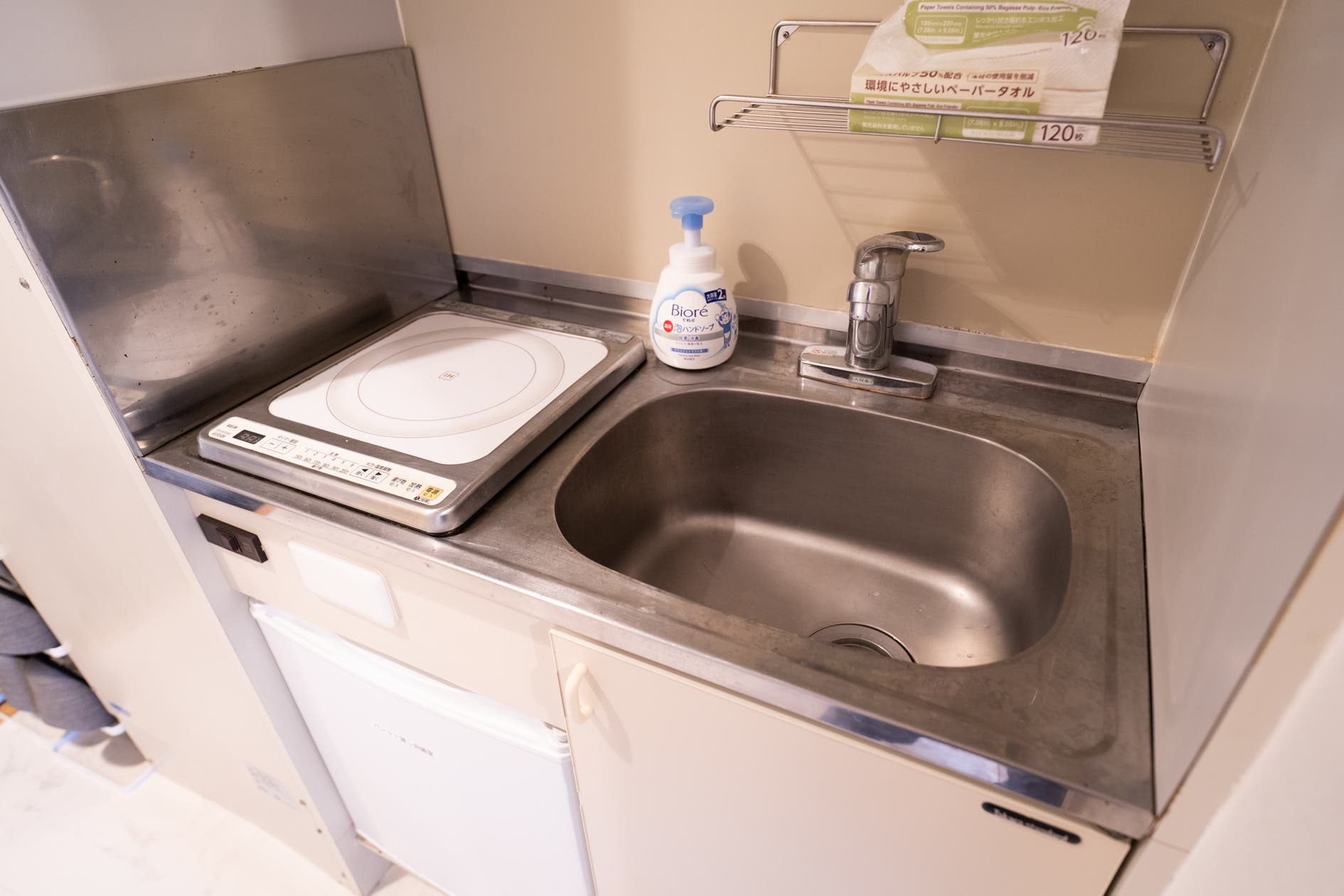 🍤名駅５分🌈２４時間利用可能名古屋初の半円机会議室👉web面接面談会議セミナー・ヘアメイク撮影・打合せ・完全個室✨備品無料の写真18