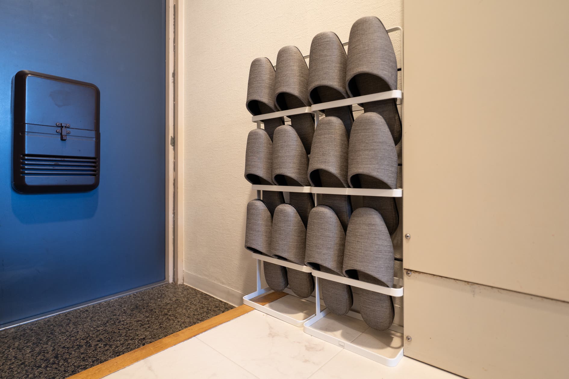 🍤名駅５分🌈２４時間利用可能名古屋初の半円机会議室👉web面接面談会議セミナー・ヘアメイク撮影・打合せ・完全個室✨備品無料の写真19