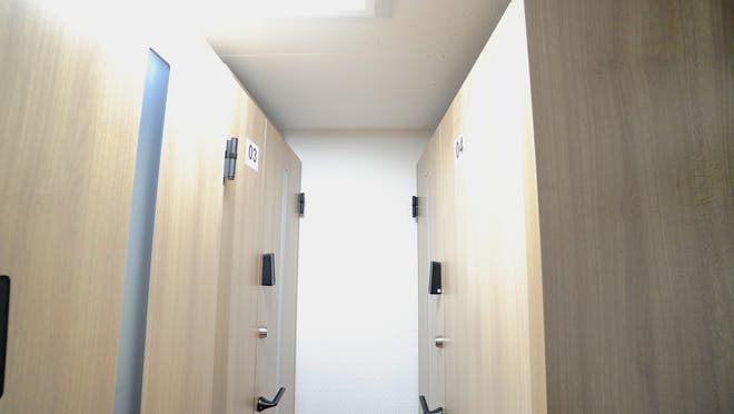 <Aivicワークブース西新宿No.1>西新宿駅徒歩3分🚃1人用完全個室🚪光回線Wi-Fi📶モニター🖥電源🔌テレワーク/面接の写真5