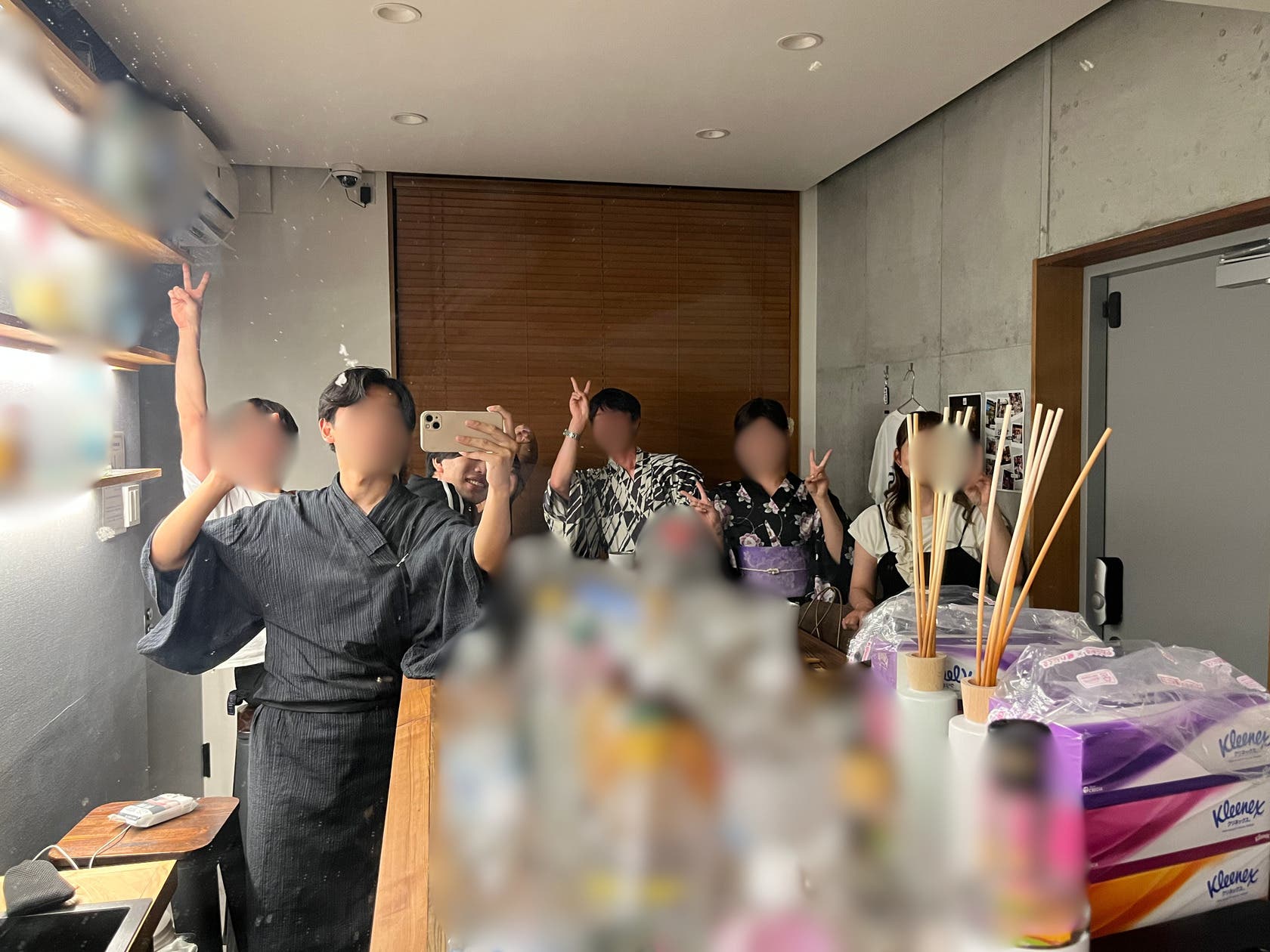 【恵比寿最安値！】オシャレなバー空間！個室なので気兼ねない飲み会に最適☺️一日店長やポーカー会にもおすすめ👌の写真6