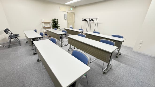 <豊橋駅前 TB4F-G会議室>豊橋駅徒歩1分🚃16名収容🪑光回線Wi-Fi📶プロジェクター🎥セミナー/研修/会議/ボドゲの写真9