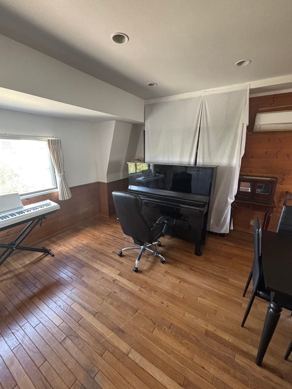 湘南・茅ヶ崎｜一棟貸しプラン（約100㎡）｜ゆとりある空間で、暮らすようにくつろぐプライベートスペース(最大30人着席)の写真24