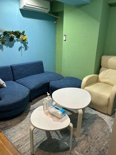 【ルーム2】🚉西葛西駅徒歩3分📶Wi-Fi🗣️会議📝勉強/個室/テレワークの写真1