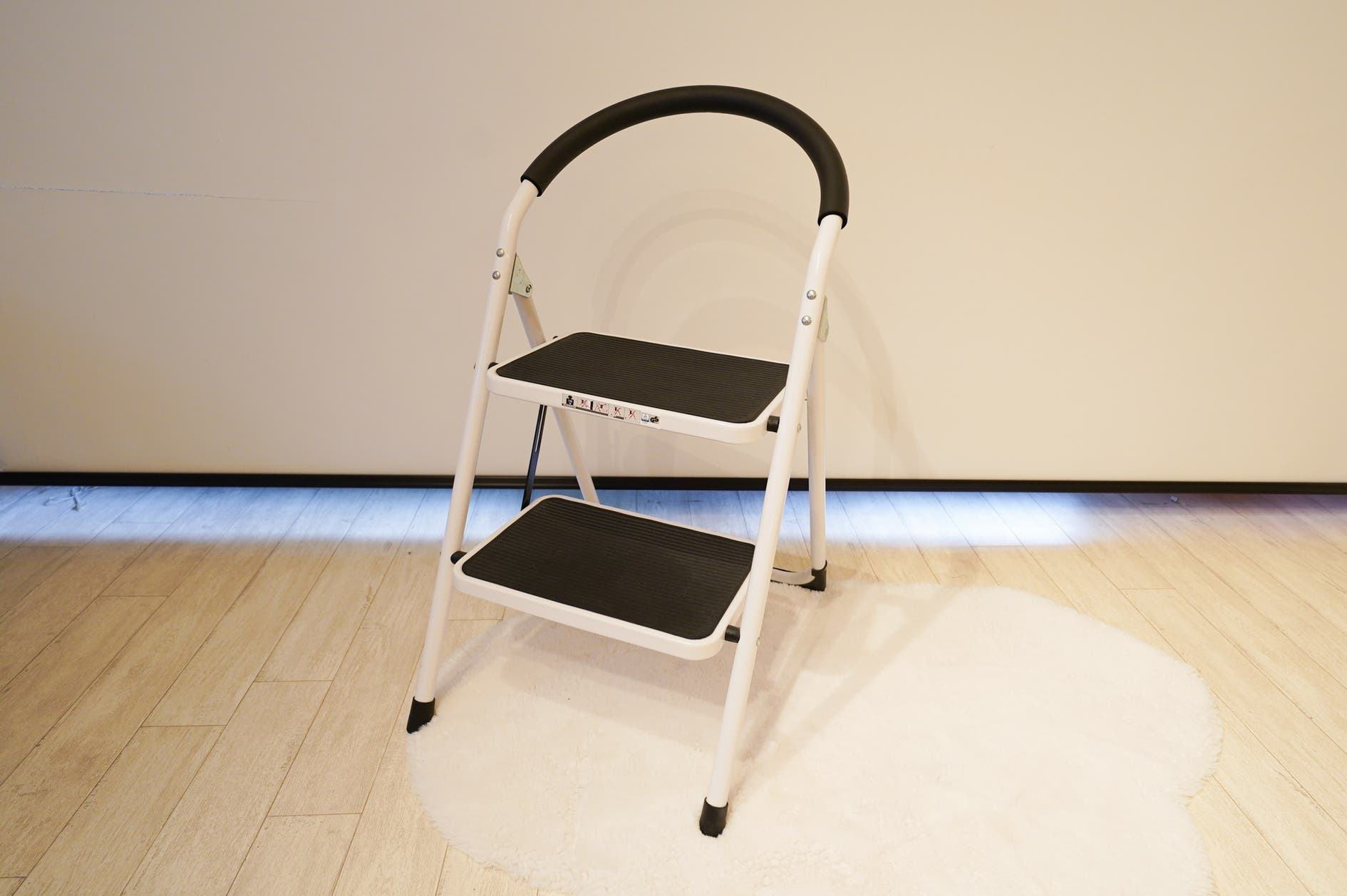 〈無料OP〉脚立の画像1