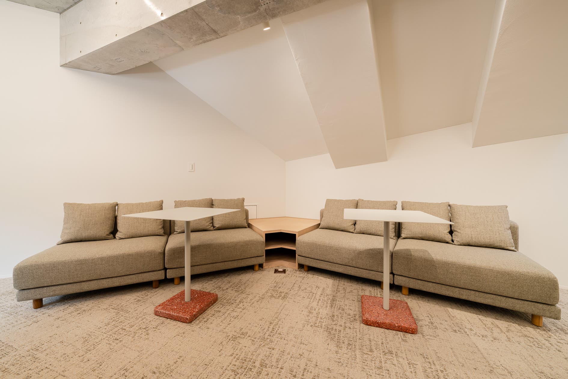 【六本木駅3分】映画・ドラマ撮影可！会議・イベント・撮影を華やかに演出。プロジェクター等設備充実の写真5