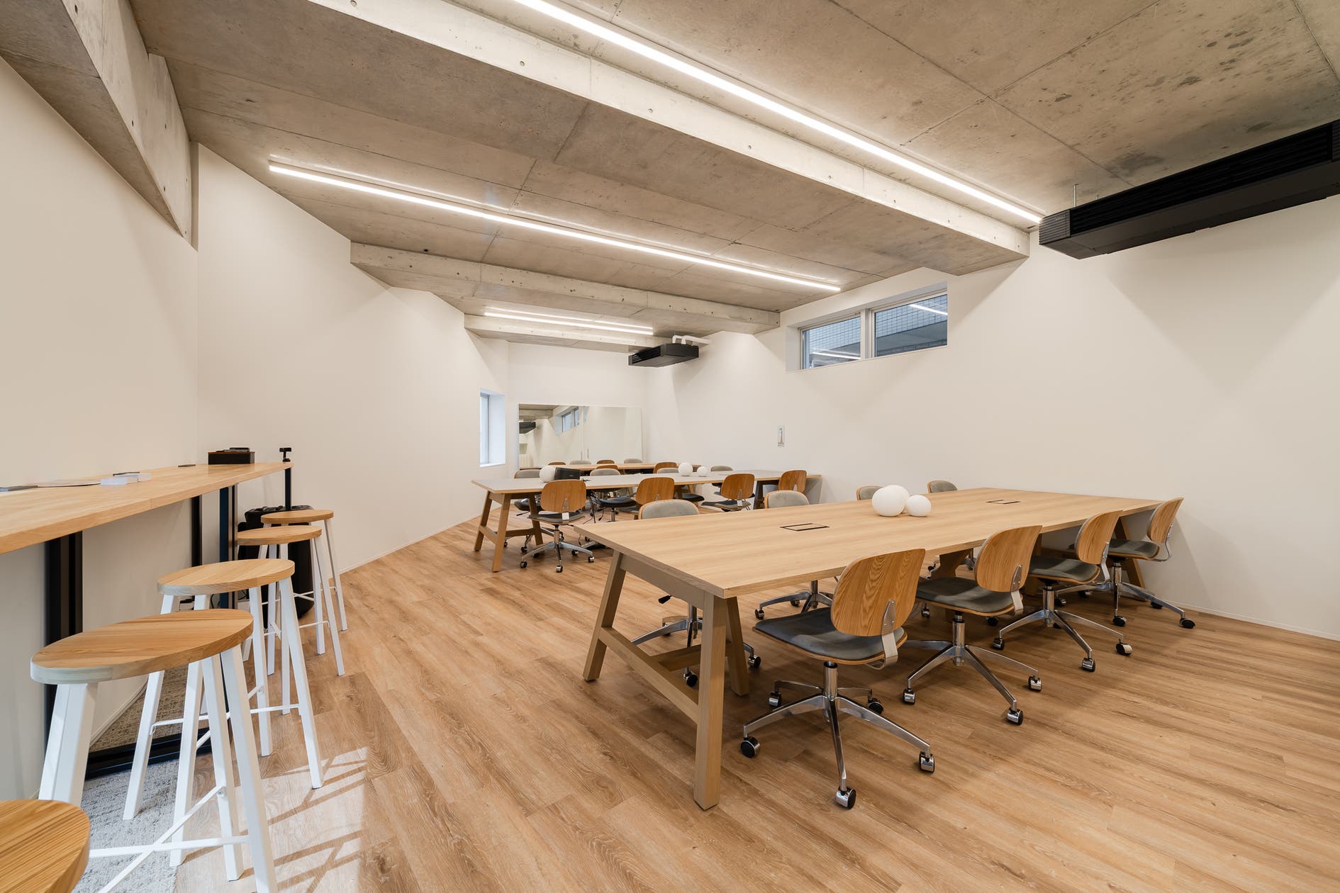 【六本木駅3分】映画・ドラマ撮影可！会議・イベント・撮影を華やかに演出。プロジェクター等設備充実の写真1