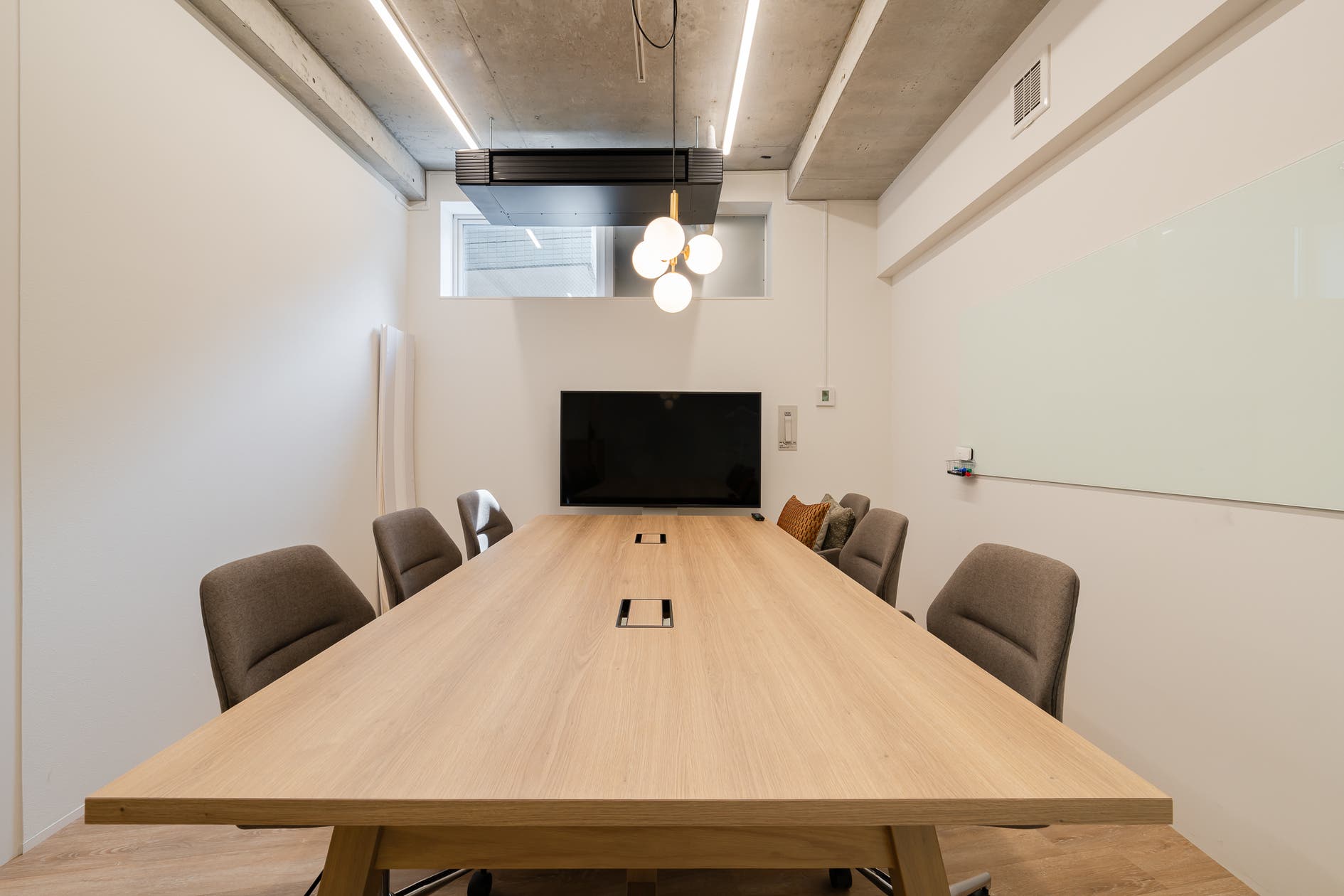 【六本木駅3分】映画・ドラマ撮影可！会議・イベント・撮影を華やかに演出。プロジェクター等設備充実の写真8