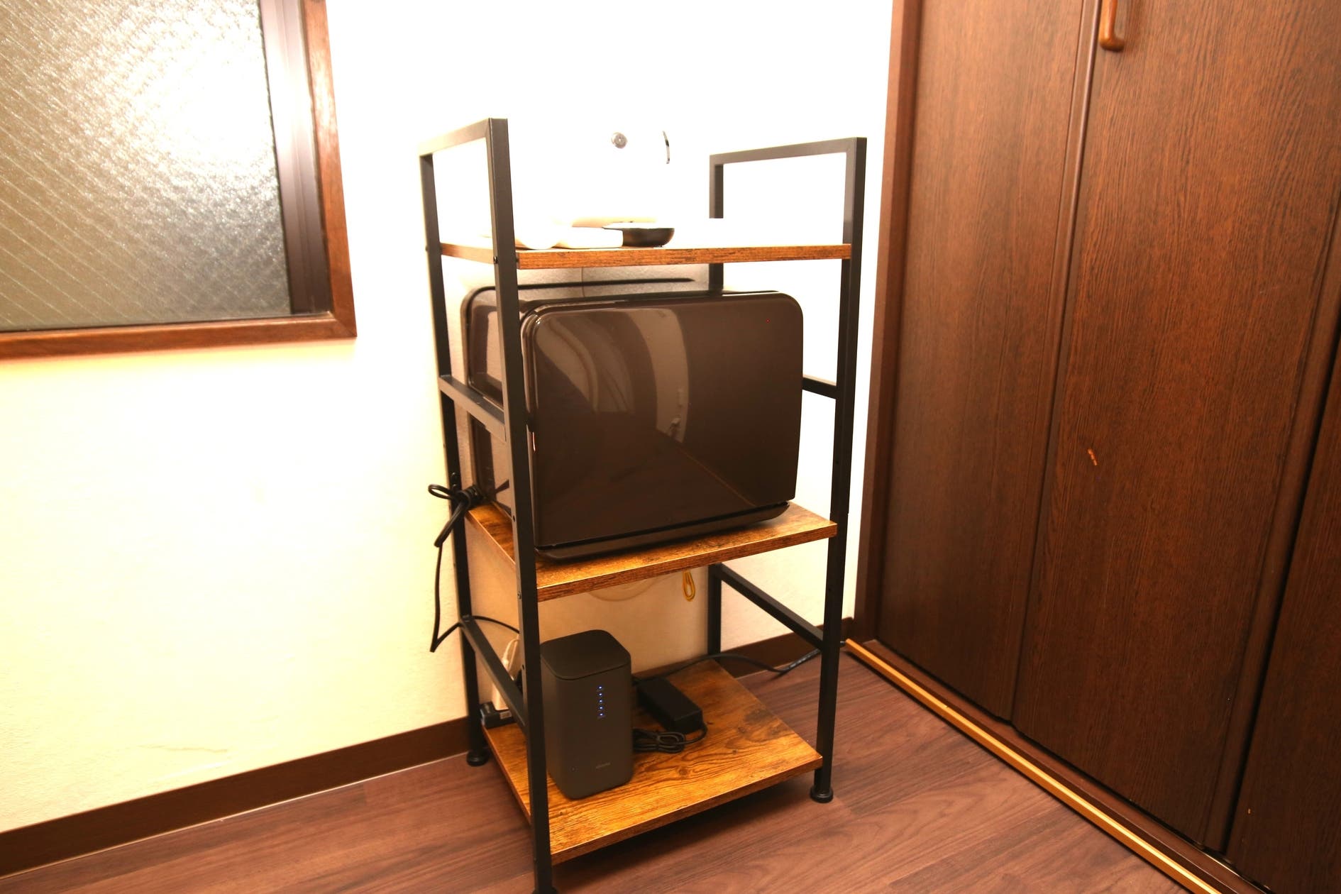 【横浜駅7分】ネイルデスク入荷🌟/ペーパーシーツ無料😊/完全個室/1階/手動昇降ベッド（有孔）/室内トイレ付/Rainbowの写真11