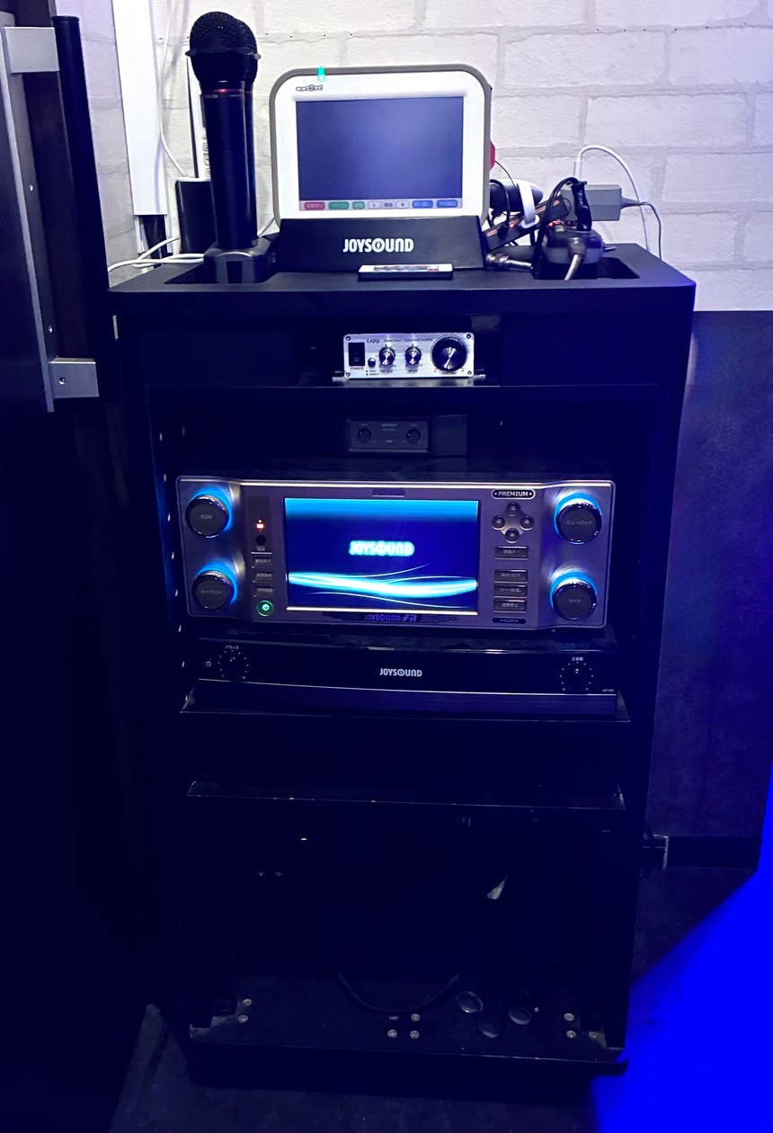 新宿歌舞伎町のバーを貸切♪飲み会/商用/オフ会/少人数/撮影/ボードゲーム/パーティー等OK♪の写真9