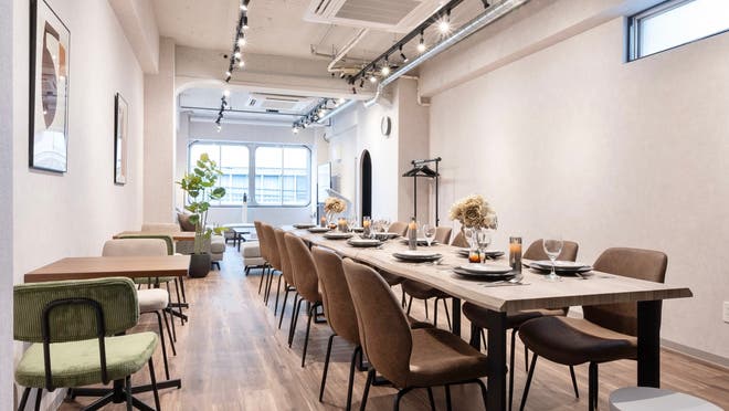 《博多駅5分🚃》最大30名🎉120㌅巨大スクリーン🆗飲食🍺パーティ/2次会/ビジネス利用にも最適💻の写真3