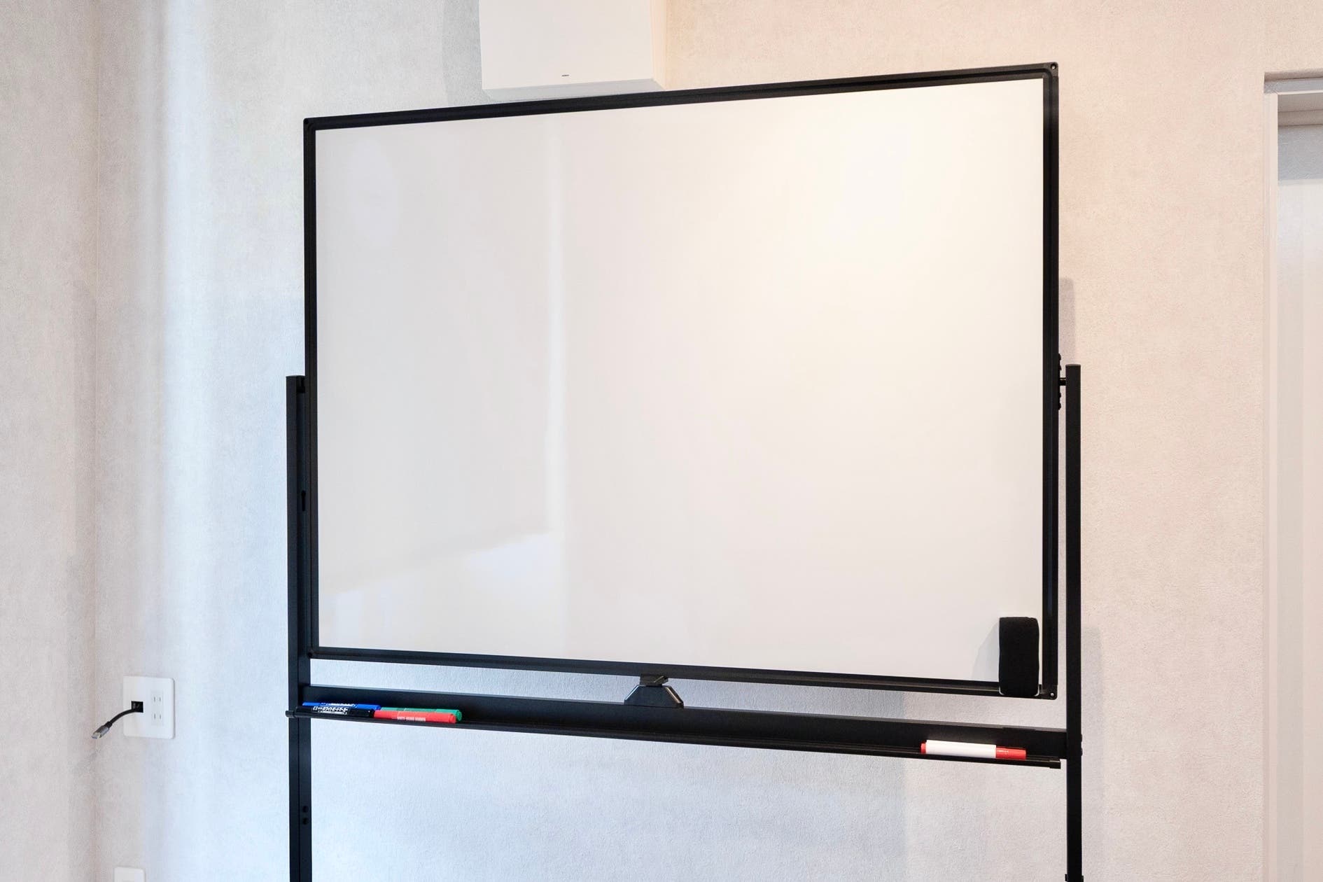 《博多駅５分🚃》最大30名🎉120㌅巨大スクリーン🆗飲食🍺パーティ/２次会/ビジネス利用にも最適💻の写真13