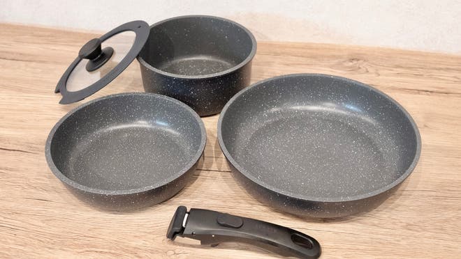 《博多駅5分🚃》最大30名🎉120㌅巨大スクリーン🆗飲食🍺パーティ/2次会/ビジネス利用にも最適💻の写真16