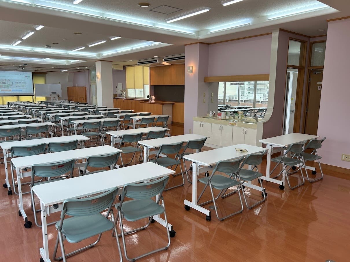 【旭橋駅徒歩5分】定員84＋α名！プロジェクター含む備品・高速Wi-Fi無料！東町別館701会議室の写真4