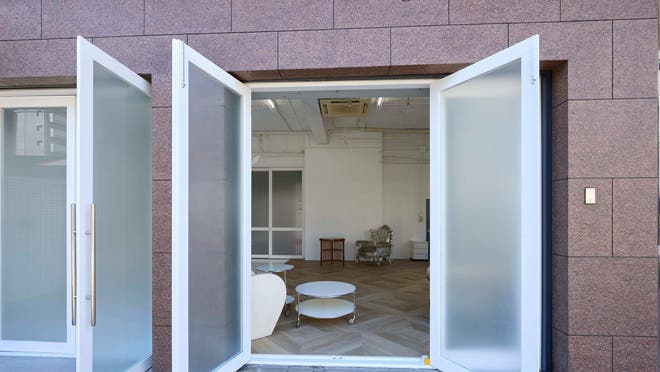 好立地の路面スタジオ。無料駐車スペースもあり、搬入なども簡単!の写真9