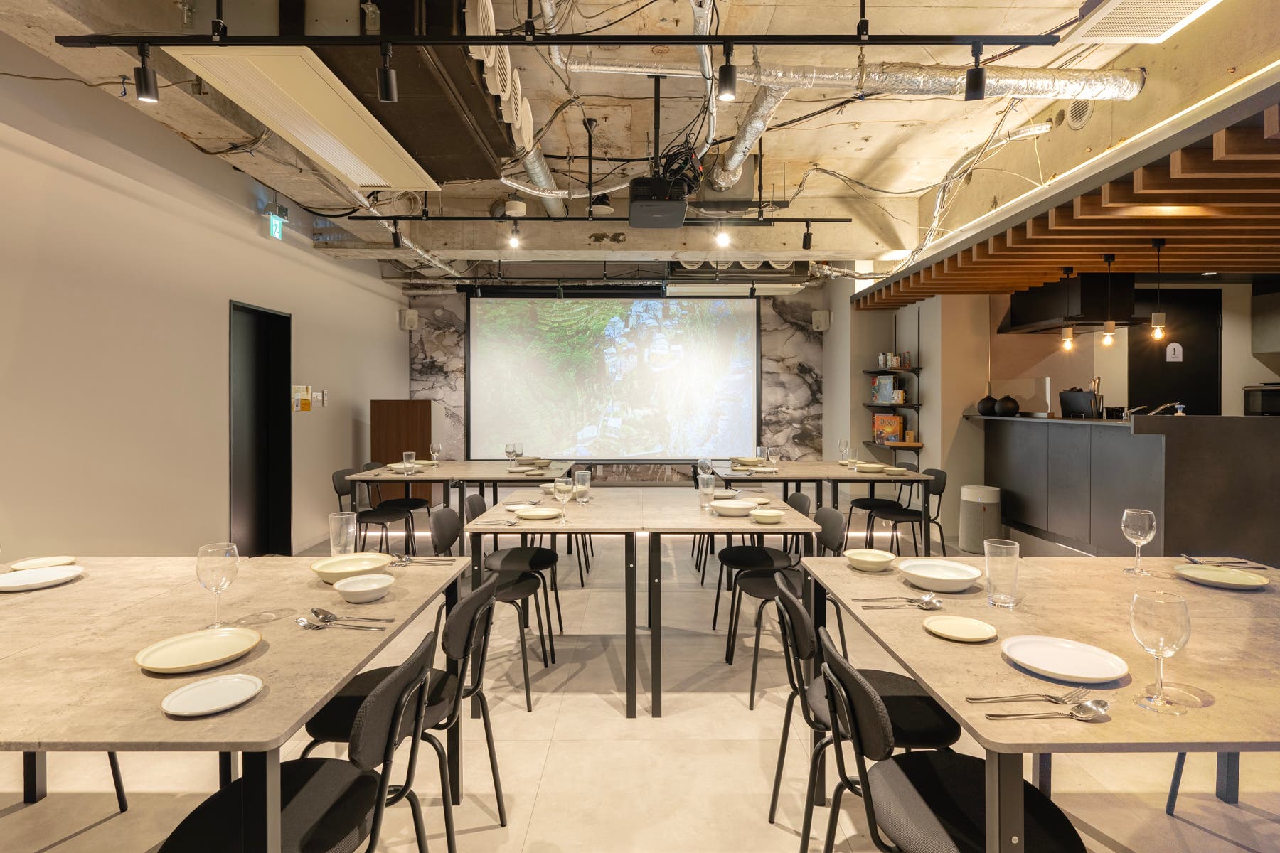 スペモ✨忘年会🍺70人収容🙆‍♂ビジネス💻️プロジェクター🎥歓送迎会🎉パーティー✨727_SpemoLOUNGE新橋の写真13