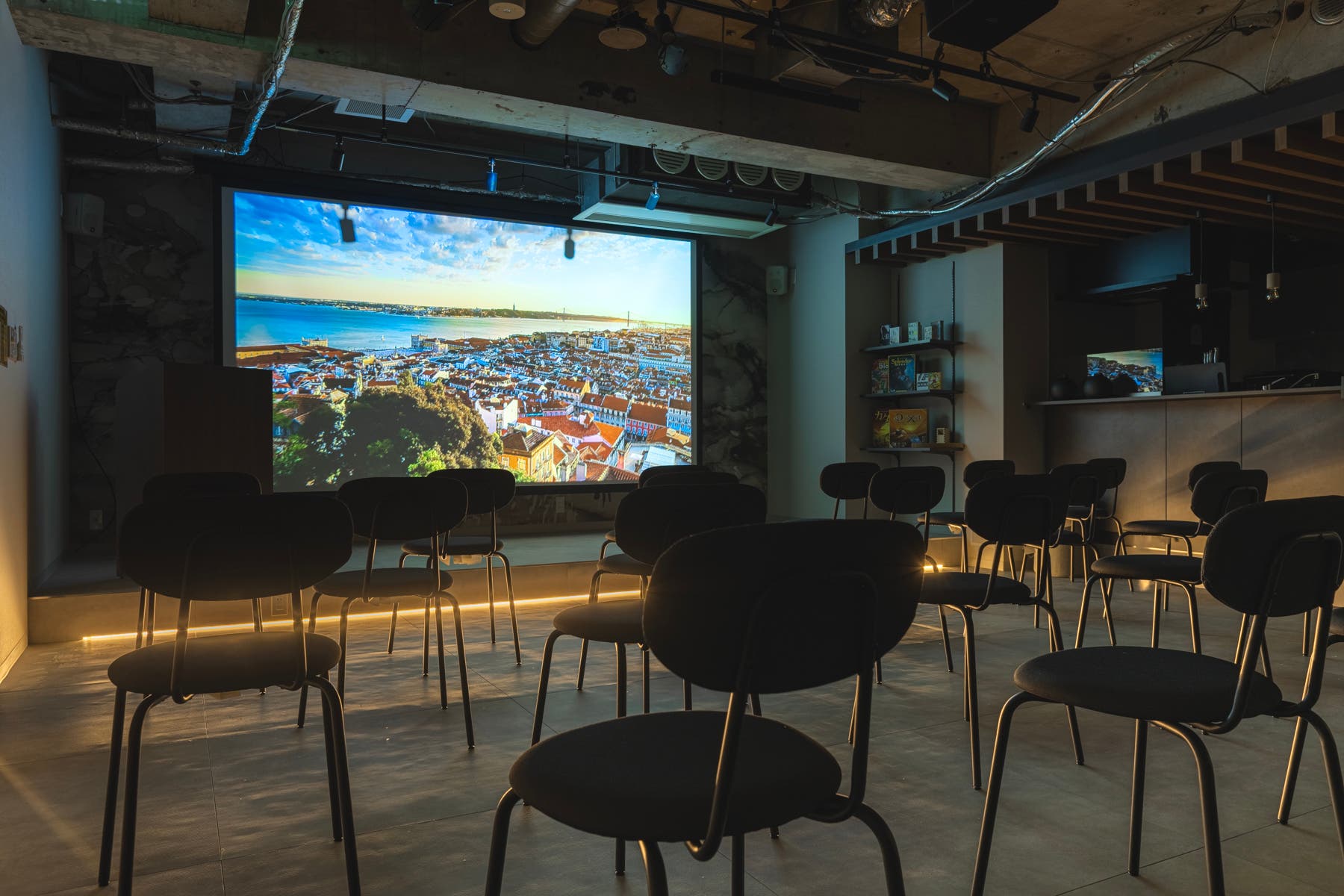 スペモ✨忘年会🍺70人収容🙆‍♂ビジネス💻️プロジェクター🎥歓送迎会🎉パーティー✨727_SpemoLOUNGE新橋の写真15