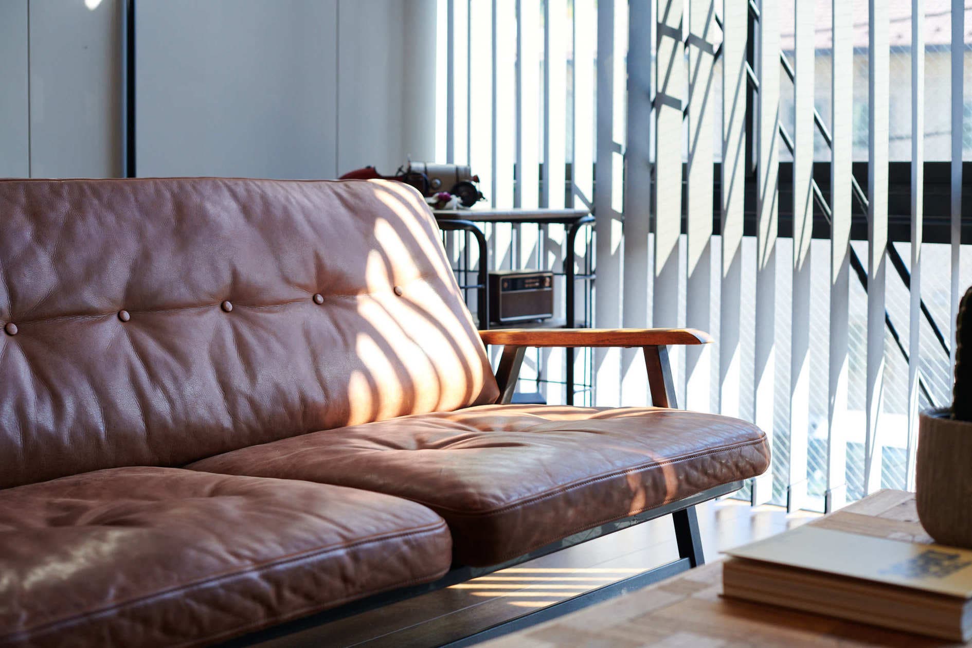 【 OPEN記念特別価格中 】本格ガレージ撮影スタジオ／登戸エリア／ハイエンド家具無料貸出の写真21