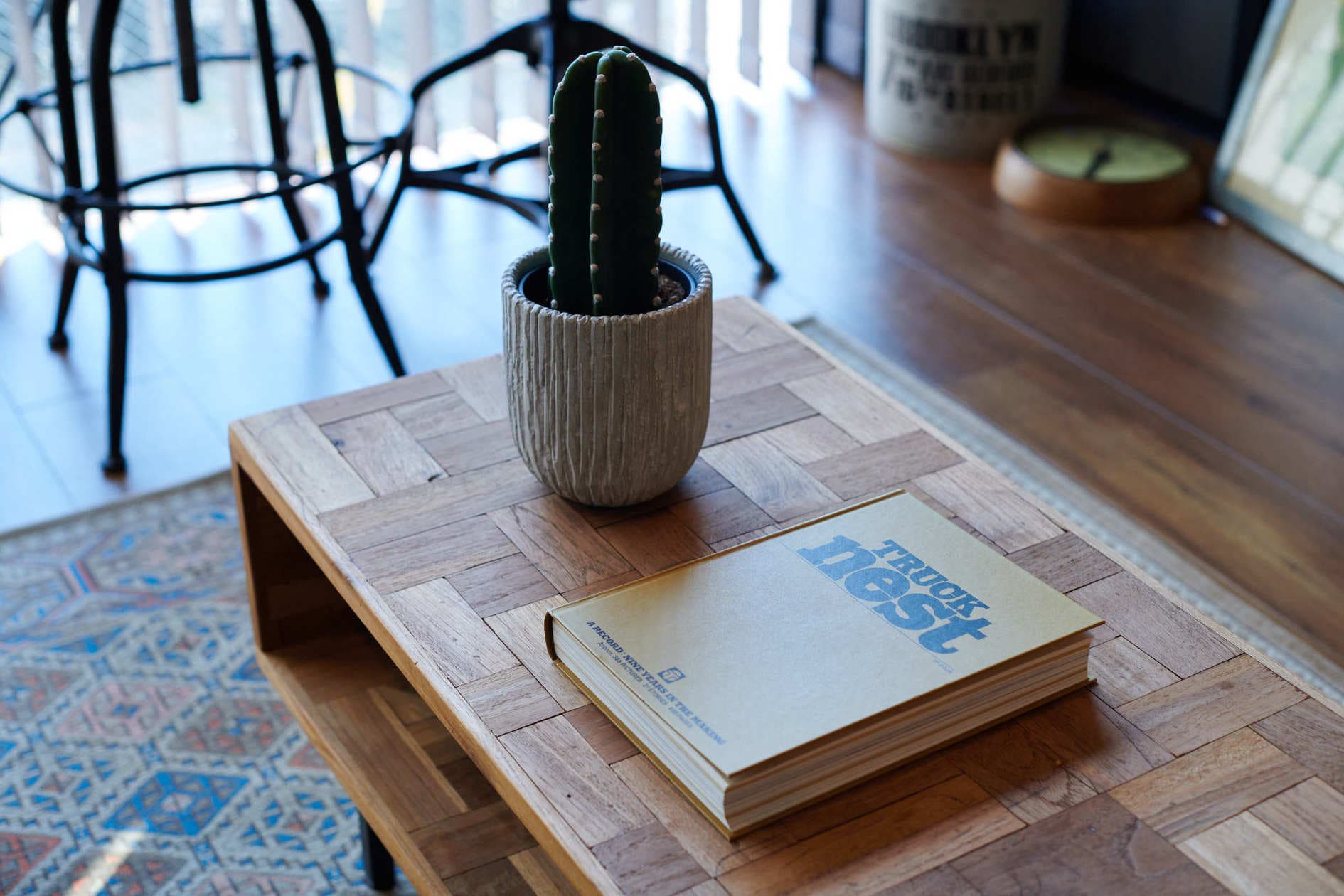 【 OPEN記念特別価格中 】本格ガレージ撮影スタジオ／登戸エリア／ハイエンド家具無料貸出の写真23