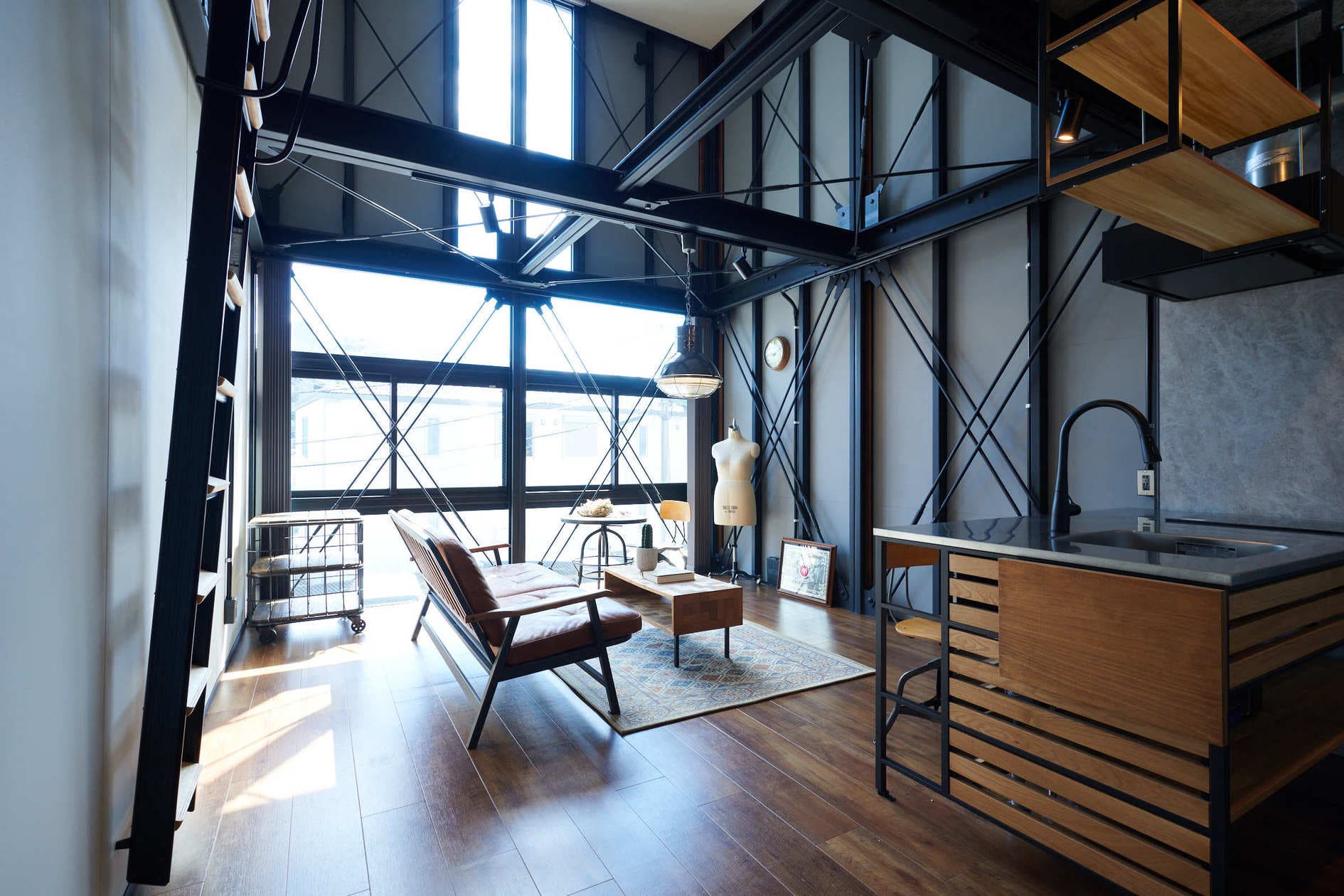 【 OPEN記念特別価格中 】本格ガレージ撮影スタジオ／登戸エリア／ハイエンド家具無料貸出の写真3