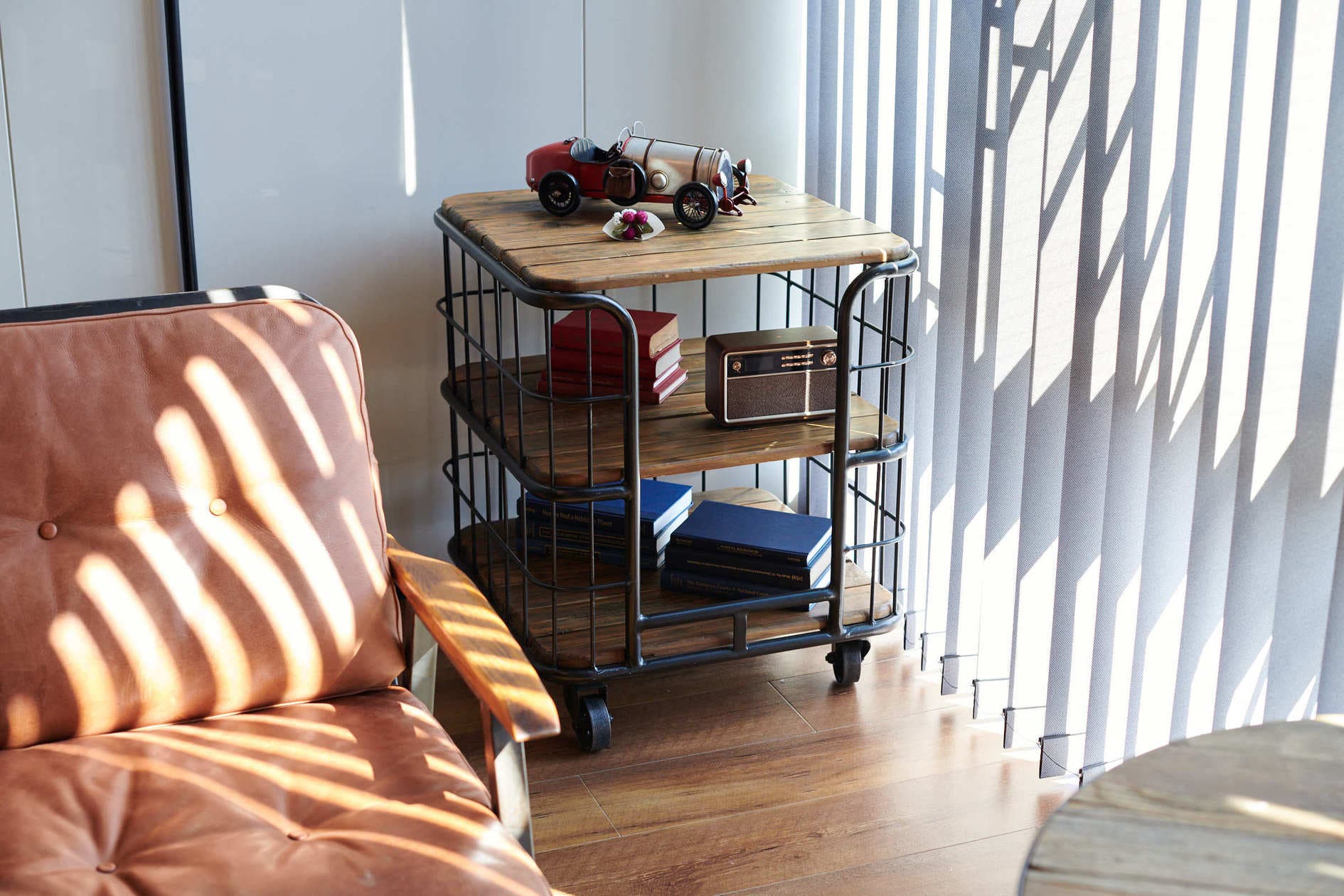 【 OPEN記念特別価格中 】本格ガレージ撮影スタジオ／登戸エリア／ハイエンド家具無料貸出の写真22