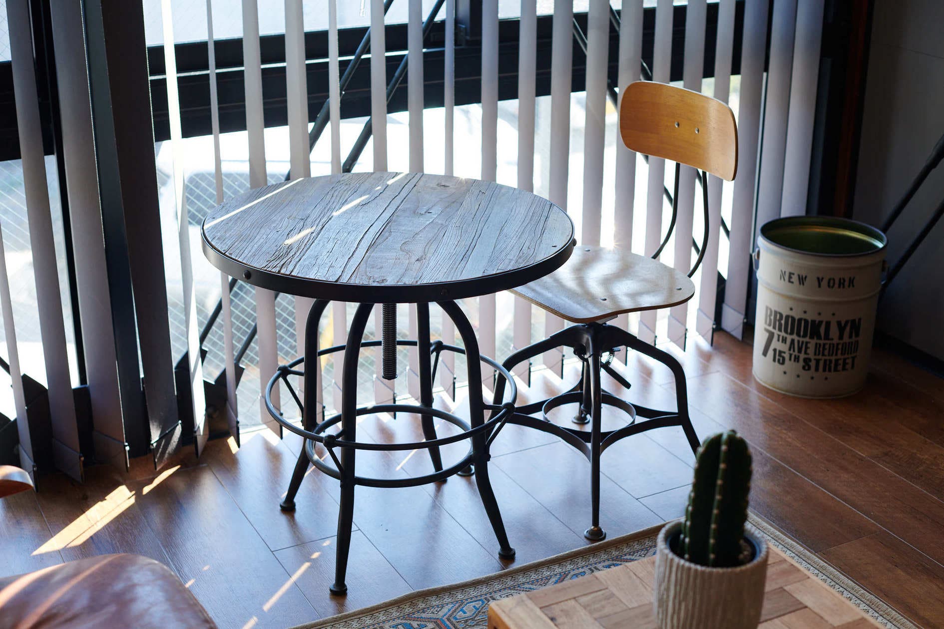 【 OPEN記念特別価格中 】本格ガレージ撮影スタジオ／登戸エリア／ハイエンド家具無料貸出の写真18