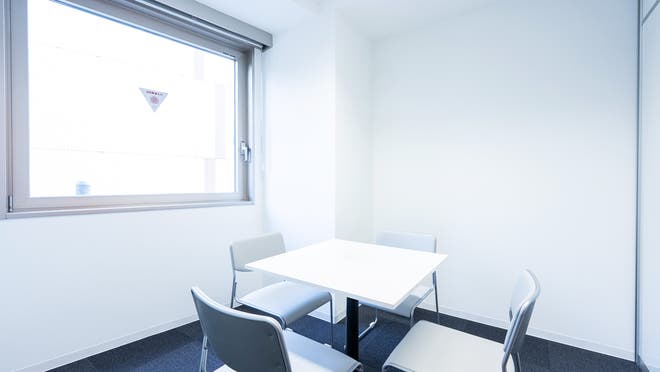 ⭐️【4名会議室】恵比寿駅から徒歩1分⭐️スタッフ常駐のため安心してご利用いただけます!✨Wi-Fi有りの写真1