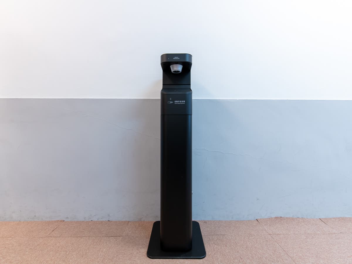 飯田橋駅A2出口→徒歩30秒｜最大8名｜会議、商談、セミナー、勉強会、ボードゲーム、レッスン、女子会の利用に最適！の写真6