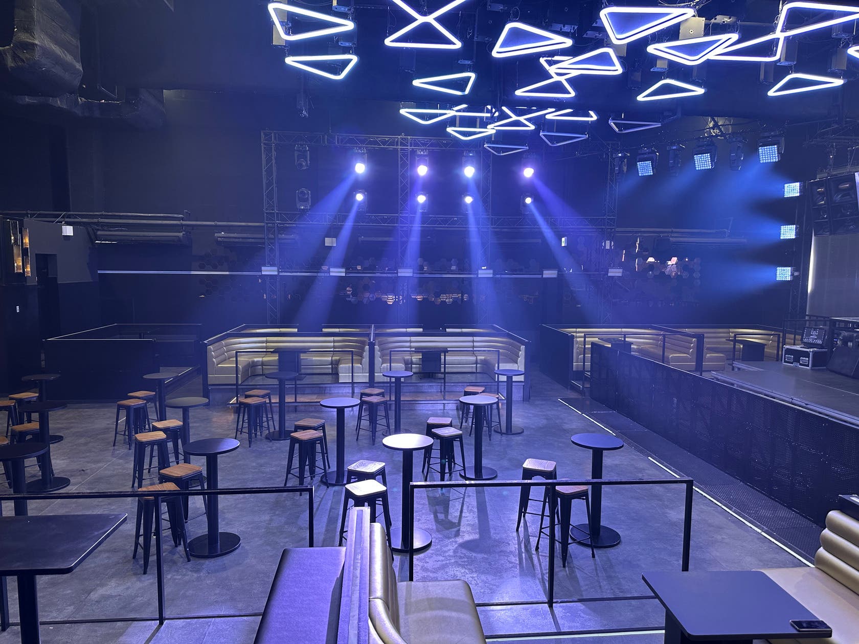 #新宿　#貸切　#大型　#レンタルスペース　#LED #500名　#100人以上の写真7