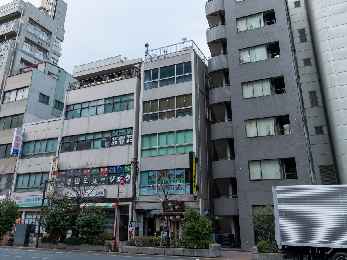 飯田橋駅A2出口→徒歩30秒｜最大8名｜会議、商談、セミナー、勉強会、ボードゲーム、レッスン、女子会の利用に最適！の写真18