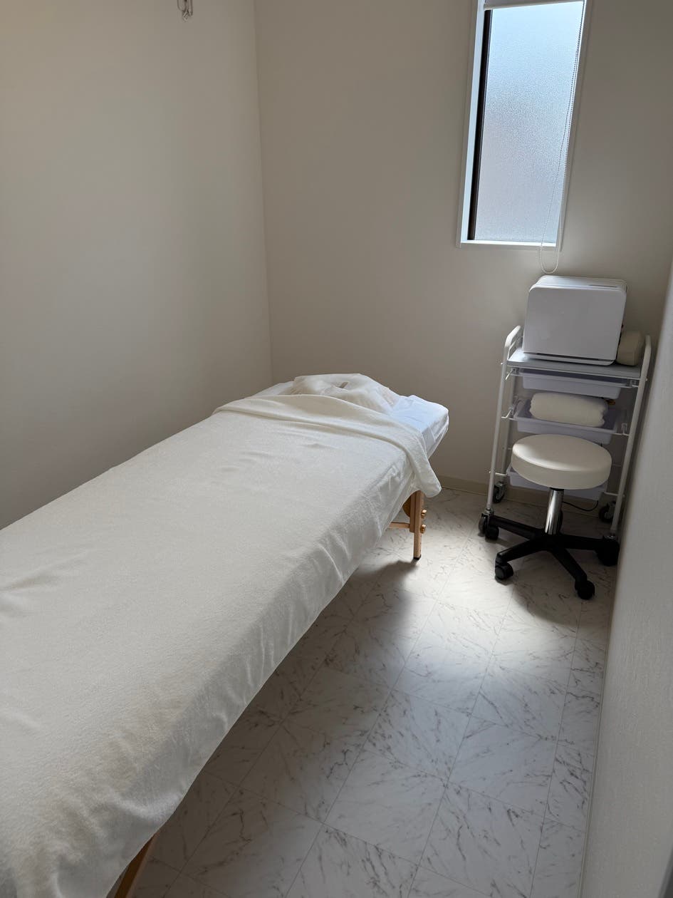 カフェ併設で気軽に、ママ会、ワークショップやセラピーに最適の写真9