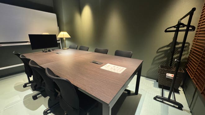 【8名会議室RoomA】八王子駅徒歩3分!/モニター/Wi-Fi/充電器/テレワークやWeb会議に最適の写真2