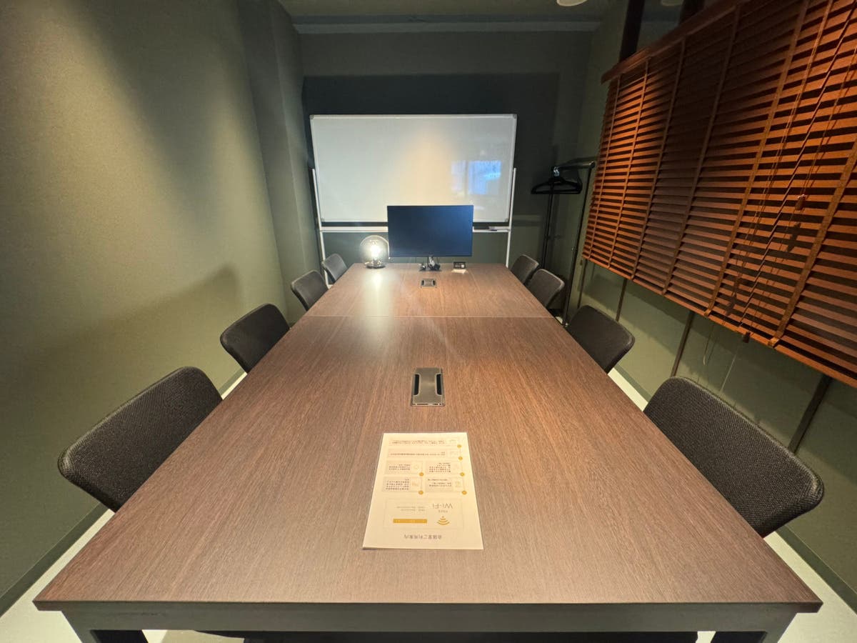 【8名会議室RoomB】八王子駅徒歩3分！/モニター/Wi-Fi/充電器/テレワークやWeb会議に最適の写真2