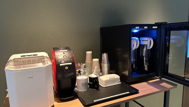 【8名会議室RoomB】八王子駅徒歩3分!/モニター/Wi-Fi/充電器/テレワークやWeb会議に最適の写真12