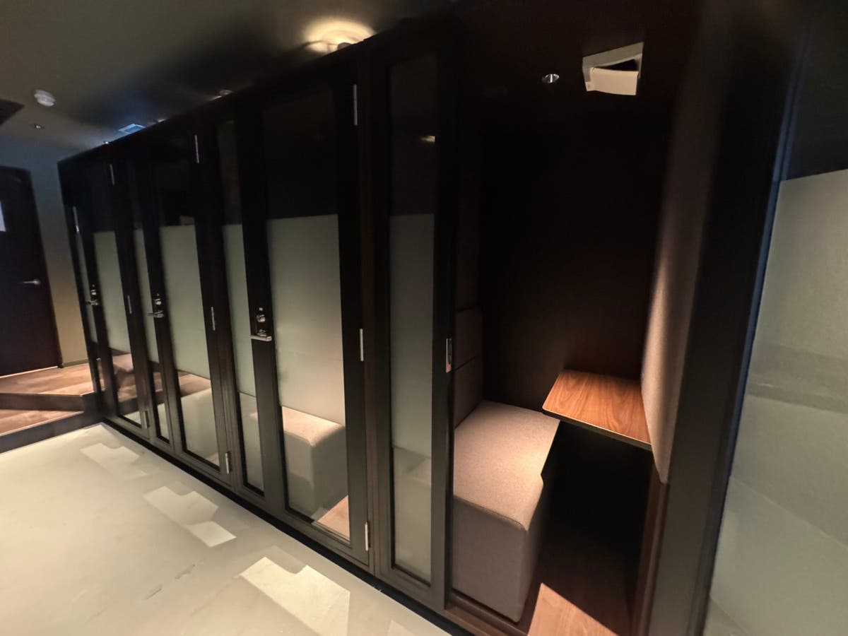 【1名個室ブース】八王子駅徒歩3分/受付スタッフ常駐で安心サポート◎/電源Wi-Fiフリードリンク完備/商談勉強会Web会議の写真16