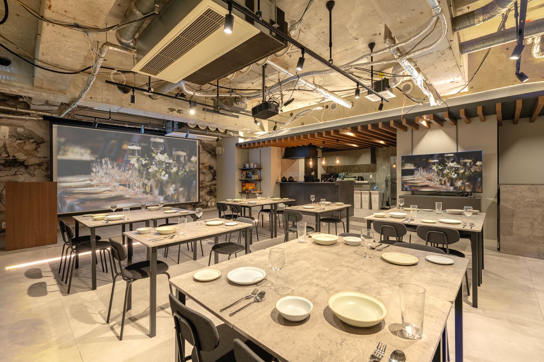 スペモ✨忘年会🍺70人収容🙆‍♂ビジネス💻️プロジェクター🎥歓送迎会🎉パーティー✨727_SpemoLOUNGE新橋の写真1